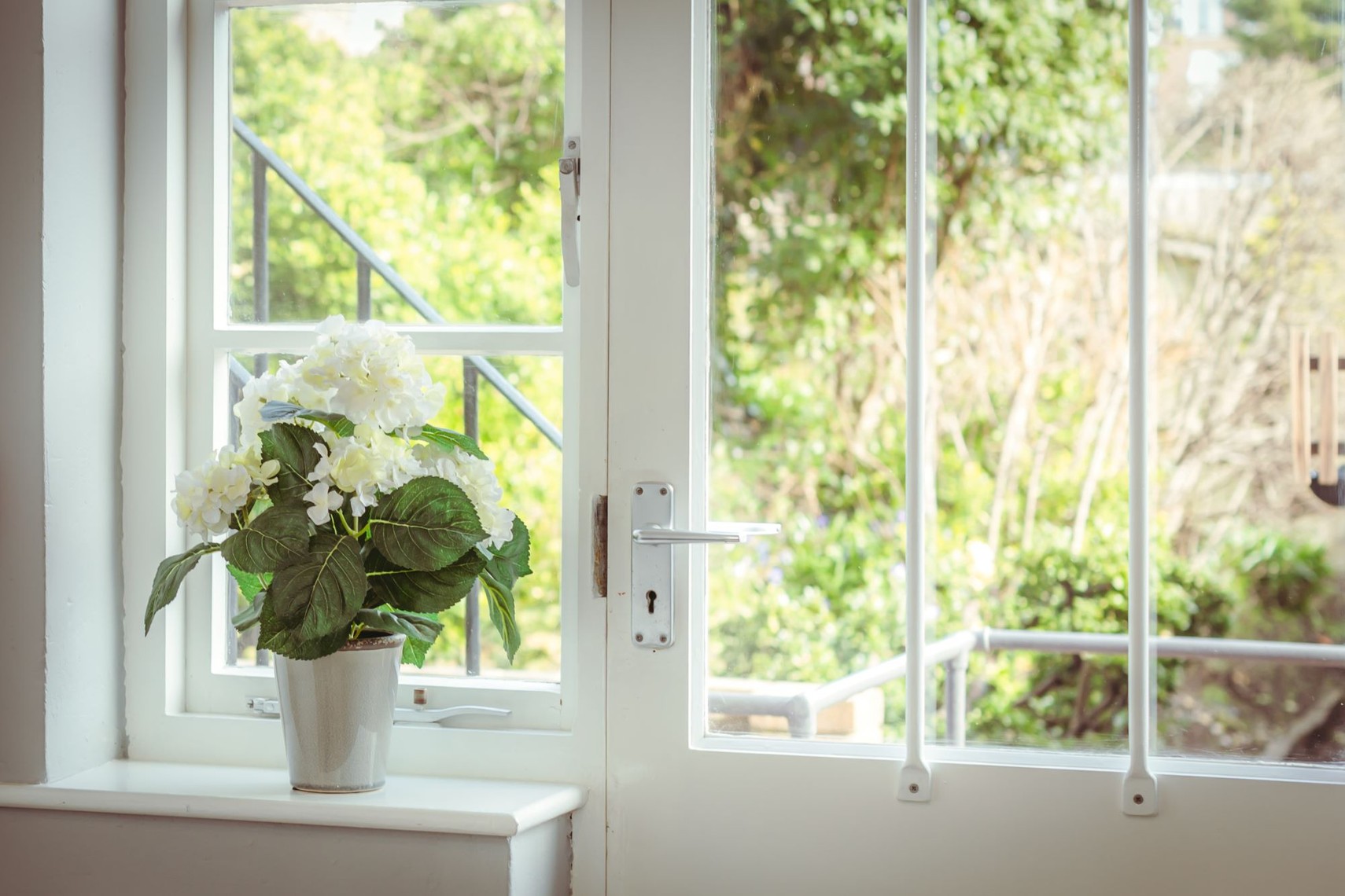 Eastbourne holiday flat with two bedrooms in Meads village for 4