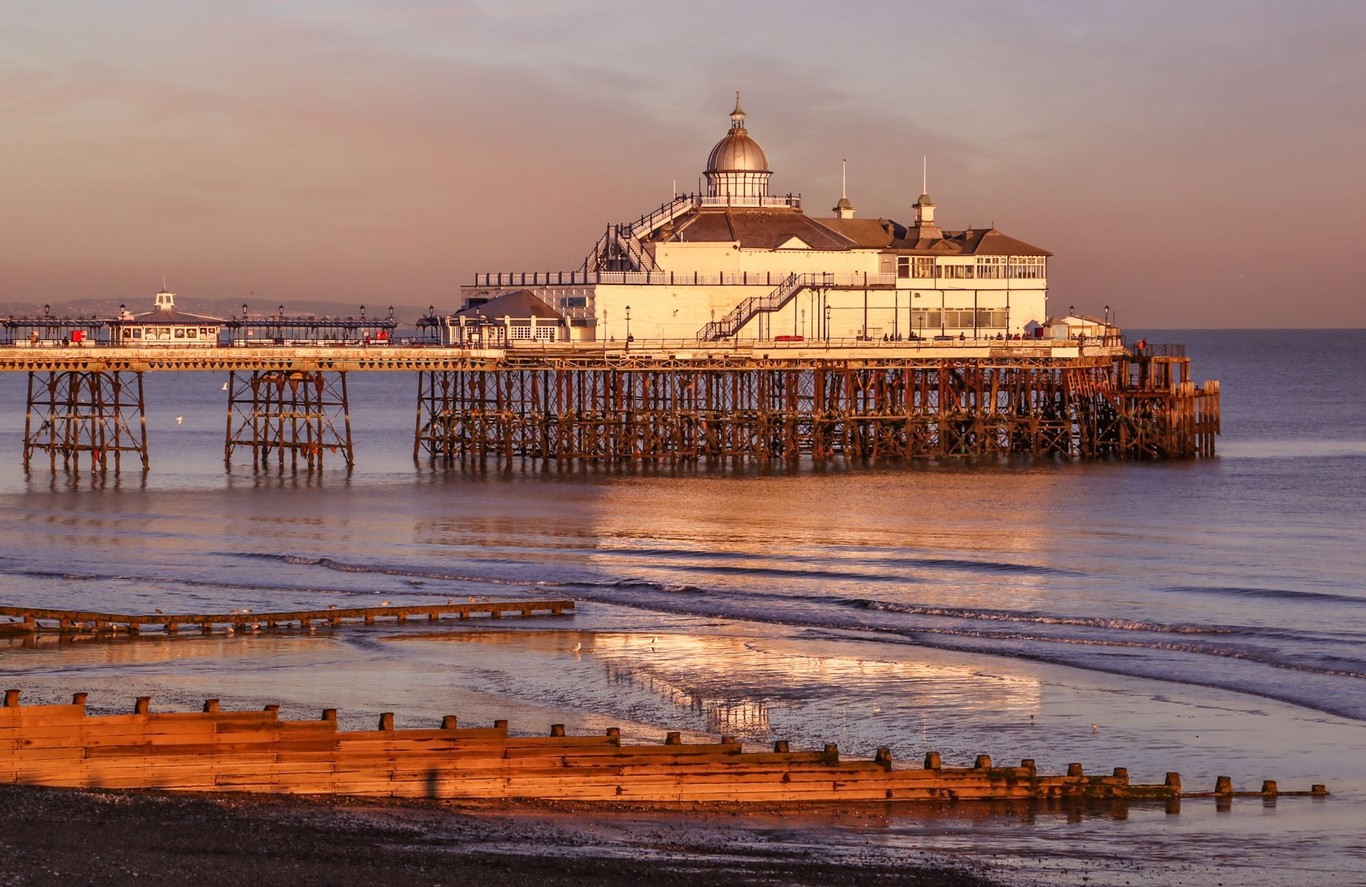 Eastbourne | Why visit the UK's sunniest place?