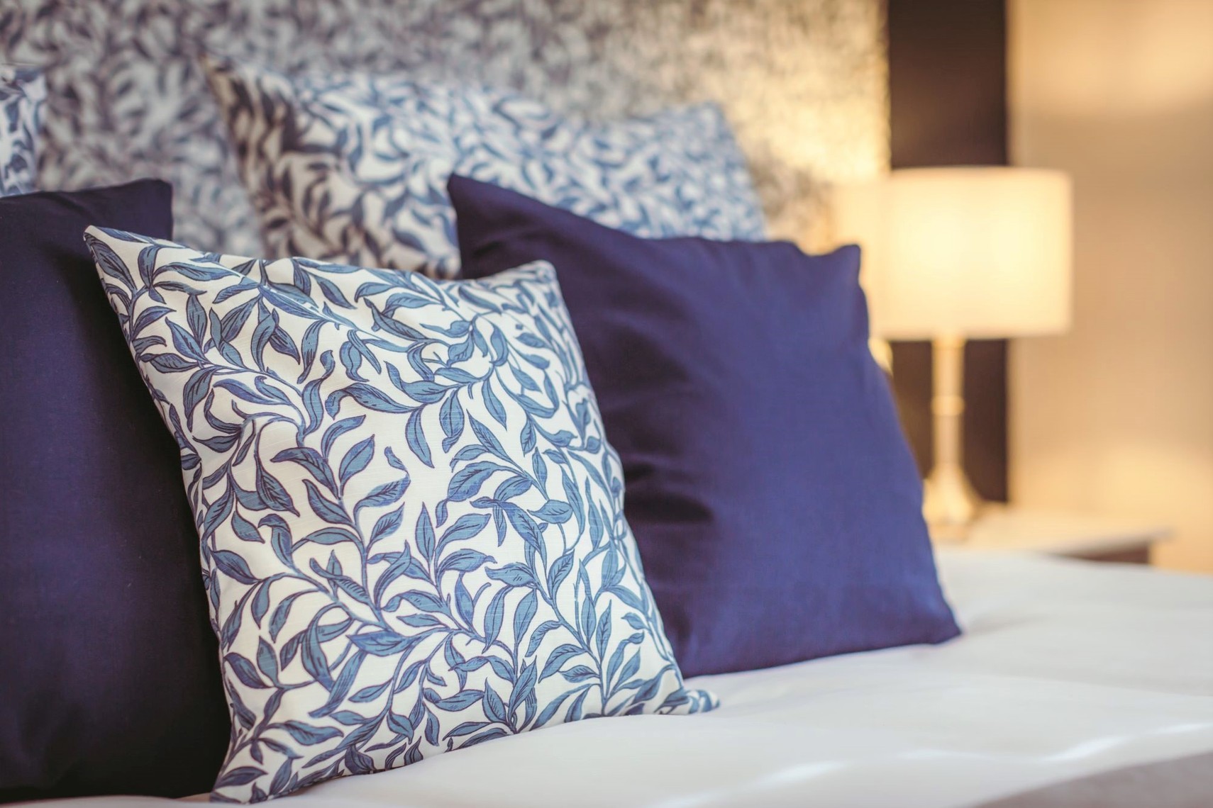 Eastbourne holiday flat with two bedrooms in Meads village for 4