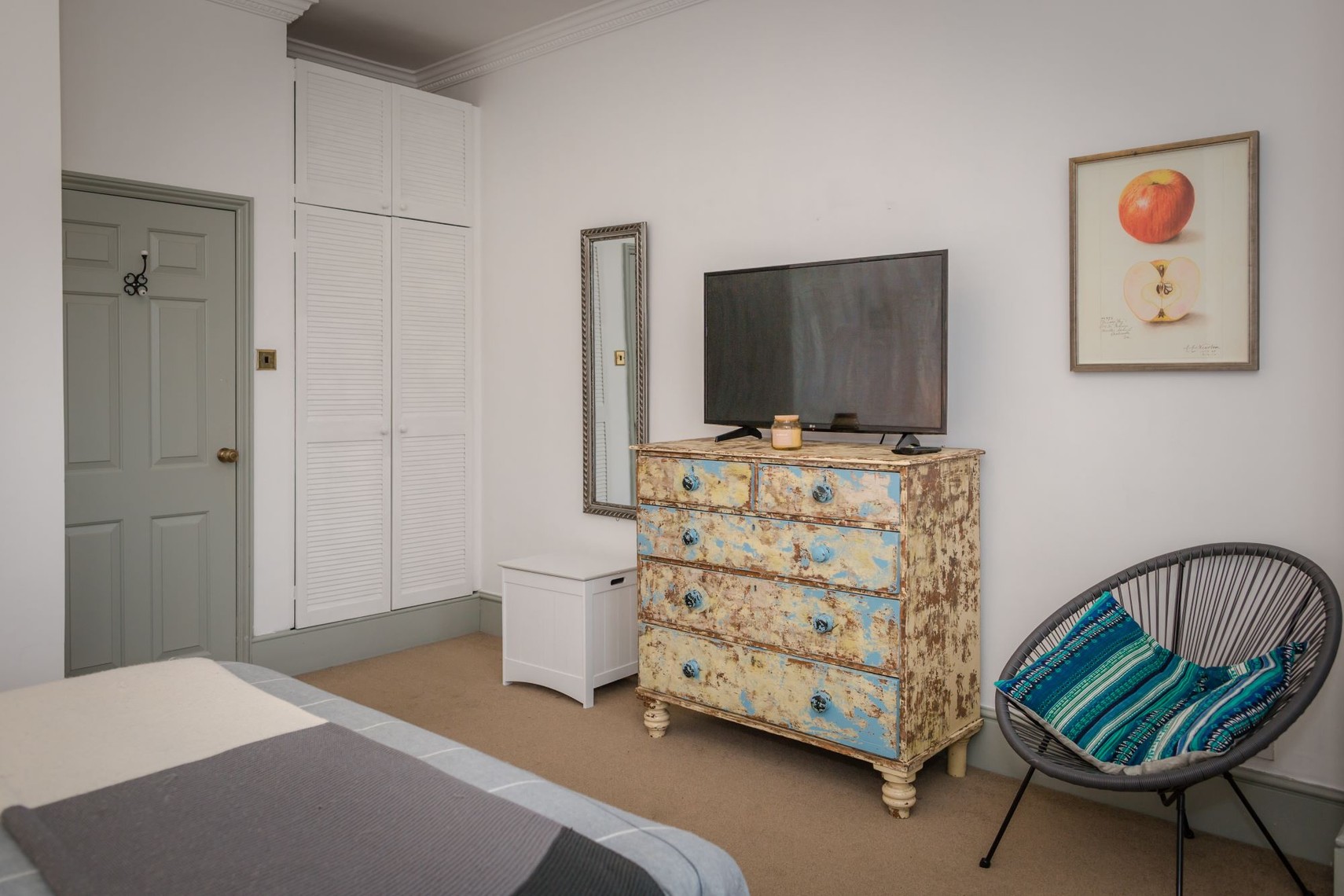 Eastbourne apartment for holiday rentals in Meads Eastbourne with garden